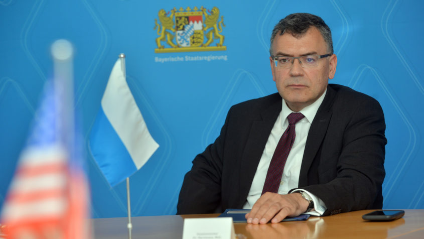 Staatsminister Dr. Florian Herrmann – Bayerisches Landesportal