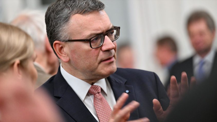 Staatsminister Dr. Florian Herrmann – Bayerisches Landesportal